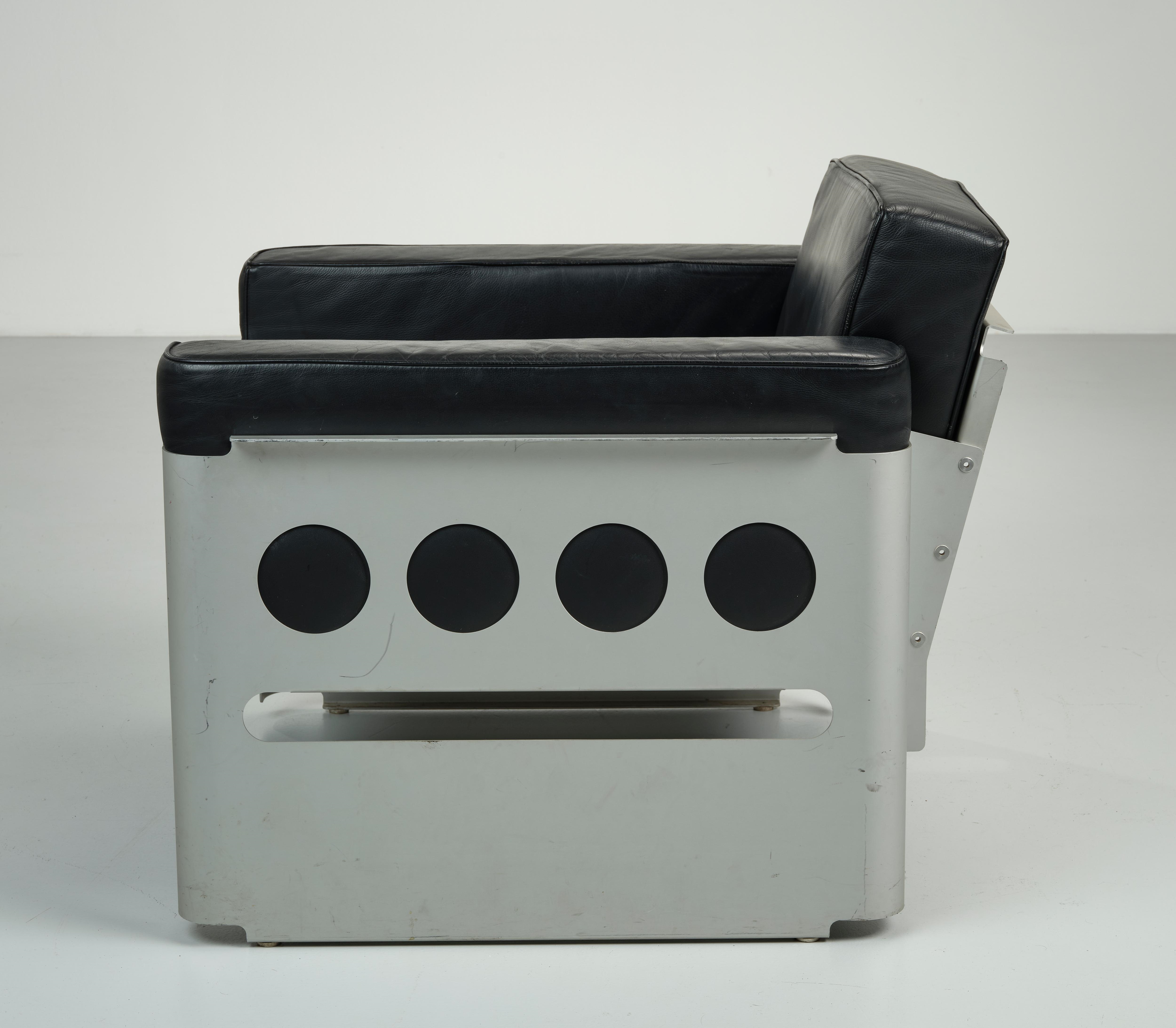 Walter Pichler | Galaxy 1 armchair (1966) | MutualArt
