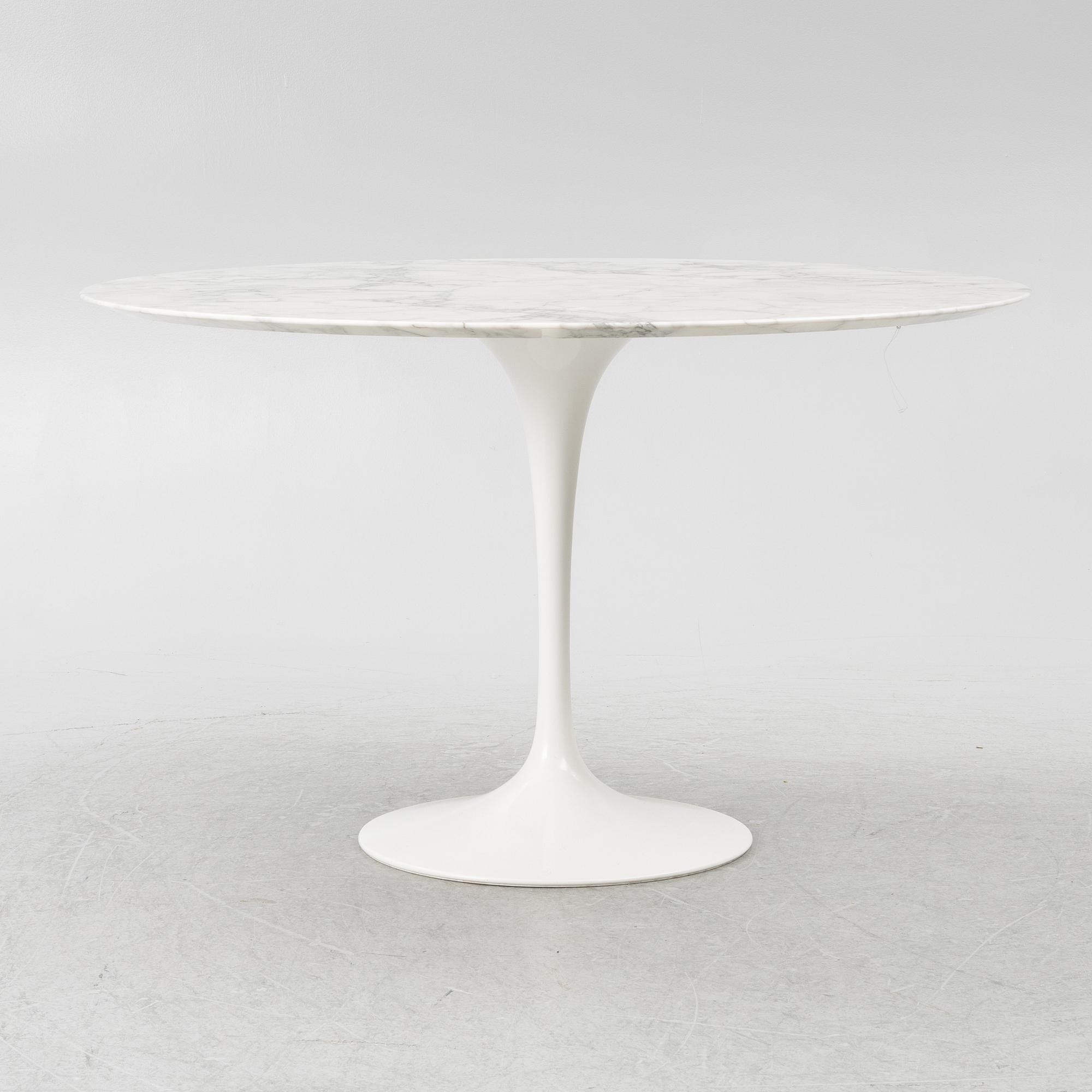 Eero Saarinen | Tulip Arabesco marble top dining table | MutualArt