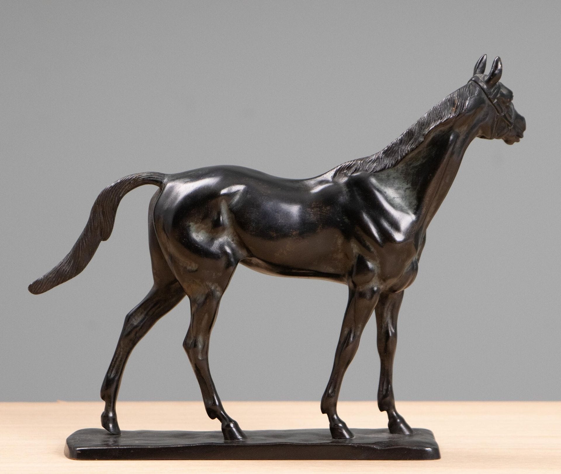 Gaston d'Illiers | Cheval au pas | MutualArt