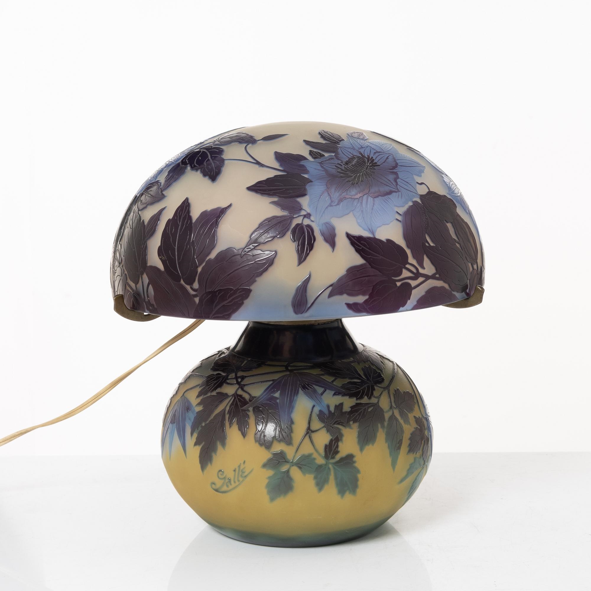 Gallé Emile | A cameo glass table lamp, Établissements Gallé, Nancy ...