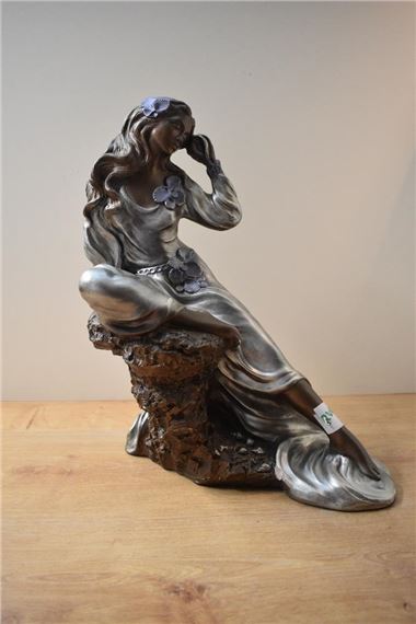 Alice Heath | Untitled | MutualArt
