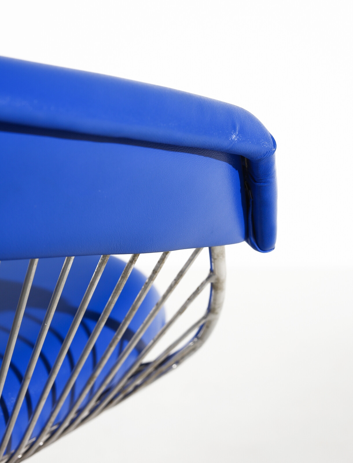 Warren Platner | Pair of armchairs (1990s) | MutualArt