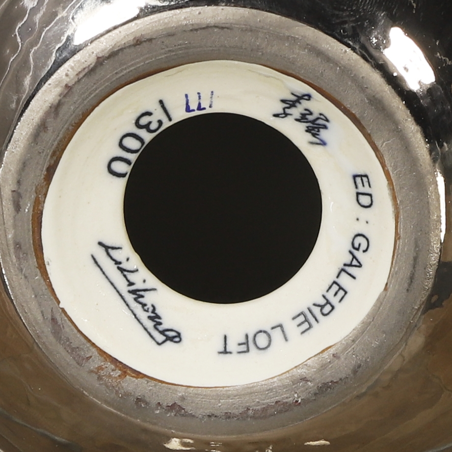 Li Lihong | Apple China Argent | MutualArt