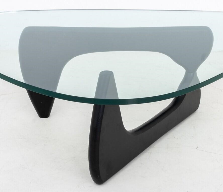 Isamu Noguchi | Amorphic Coffee Table | MutualArt