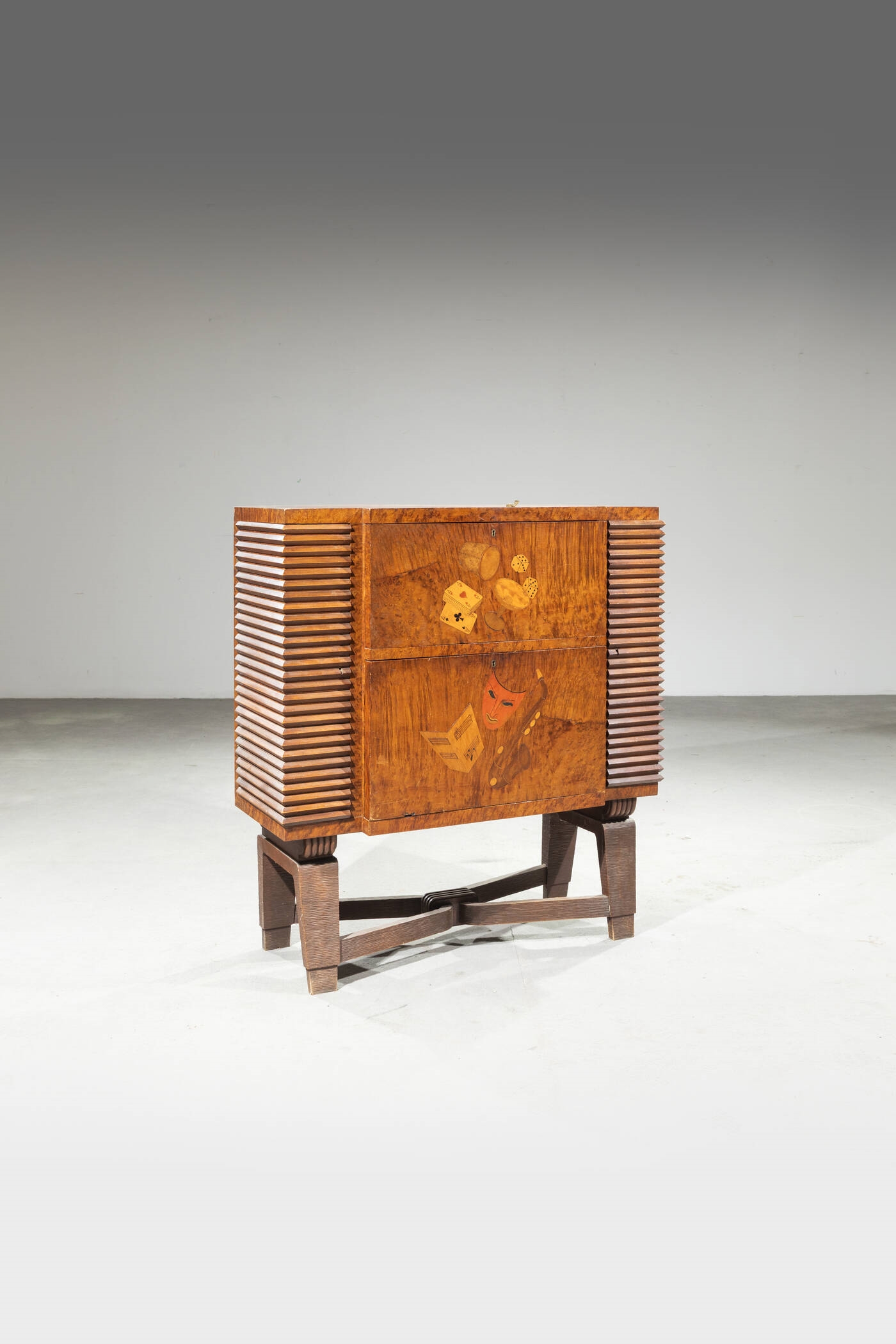 Pierluigi Colli | Mobile contenitore (40) | MutualArt