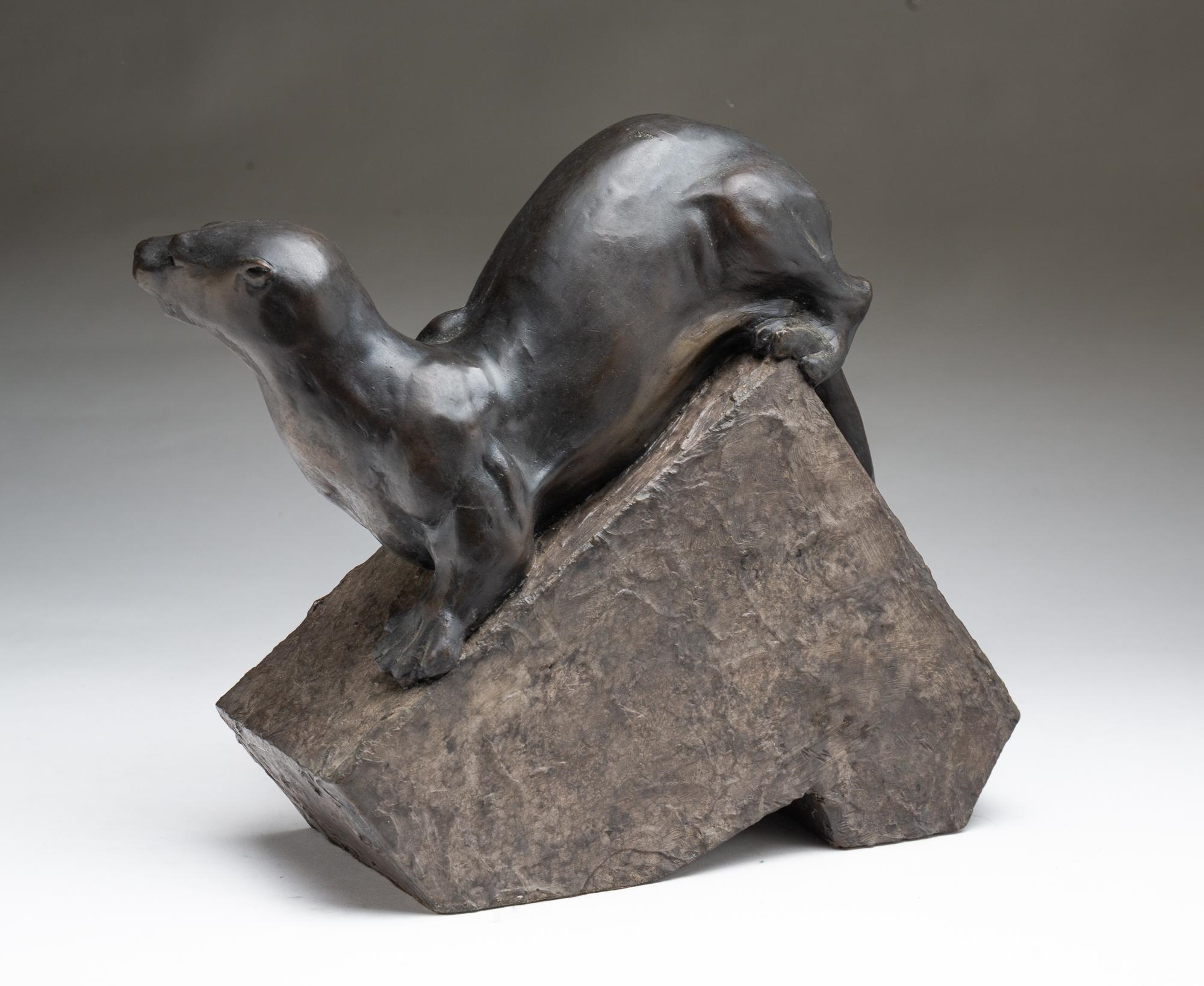William H. Turner | CAST BRONZE SCULPTURE OF AN OTTER (1993) | Compare ...