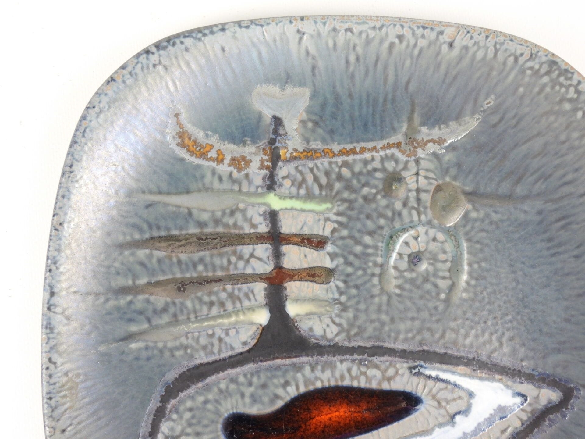 Guy Trévoux | Modernist plate | MutualArt