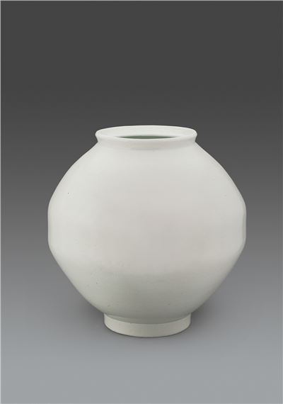 Kim Dongjun | Moon Jar (2024) | MutualArt