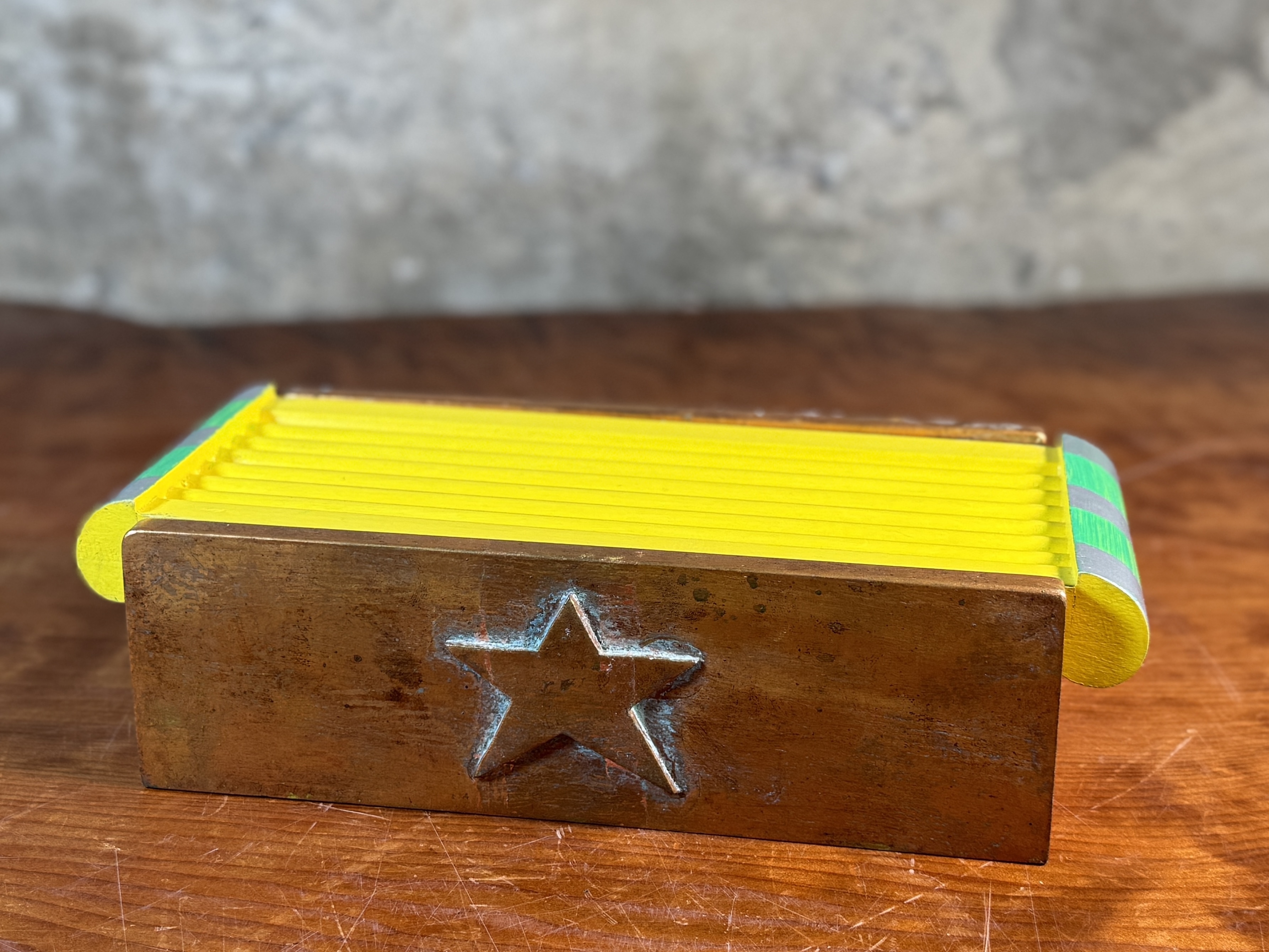 Howard Hack | Star Box | MutualArt