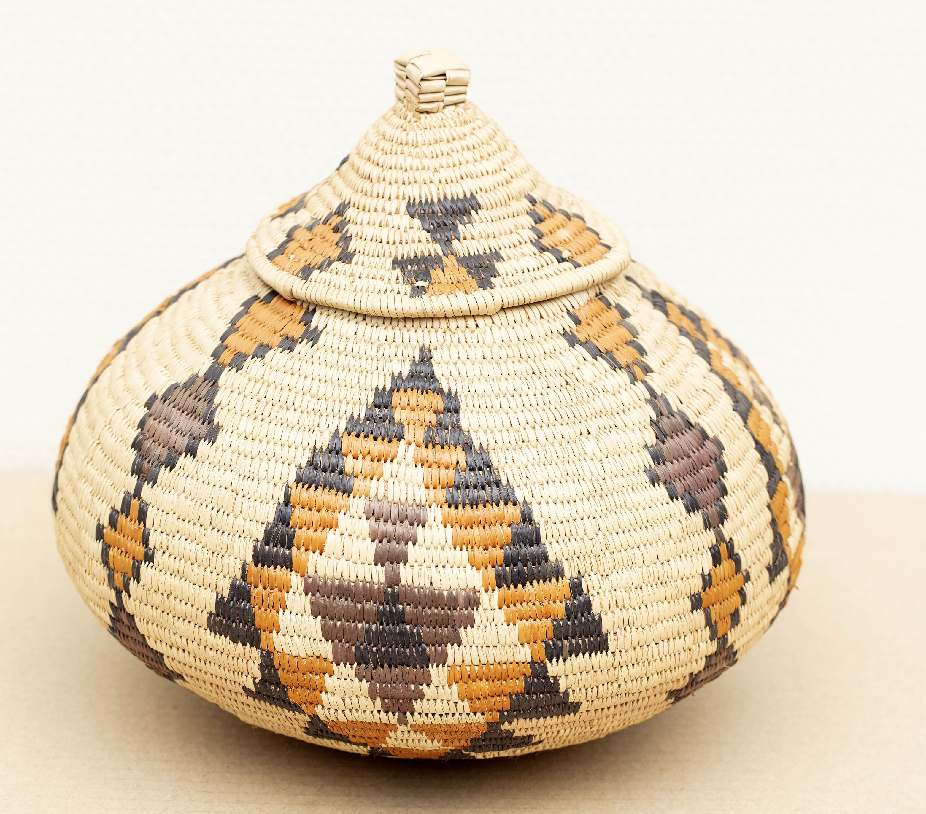 Sizakele Ntshangase | Zulu basket | MutualArt