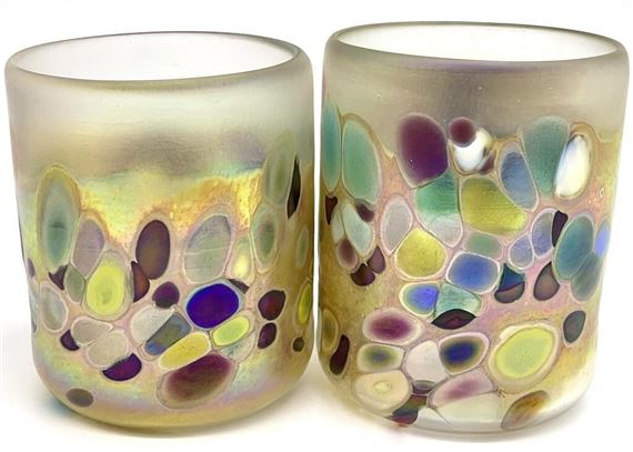 Rick Hunter | 2 Rick Hunter Signed Art Glass Glasses | MutualArt