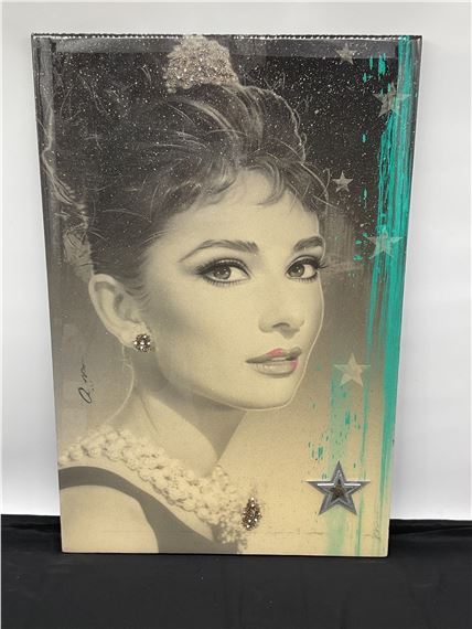 Audrey Hepburn | Audrey Hepburn Pop Art Portrait | MutualArt