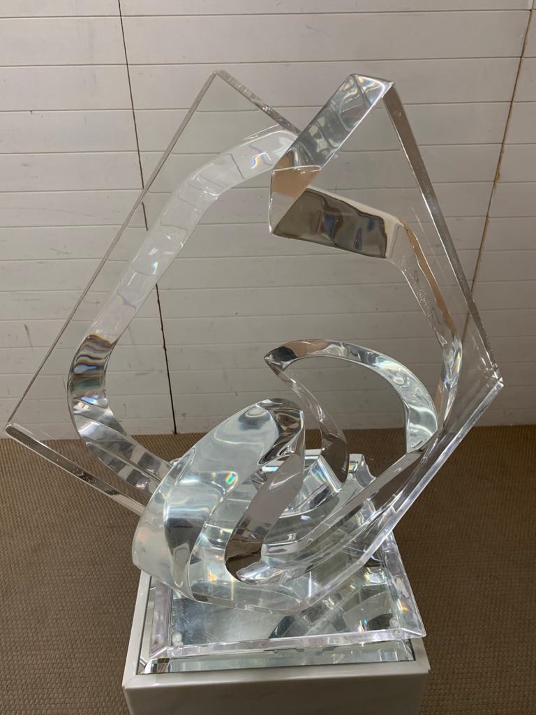 Hivo Van Teal | Lucite Sculpture | MutualArt