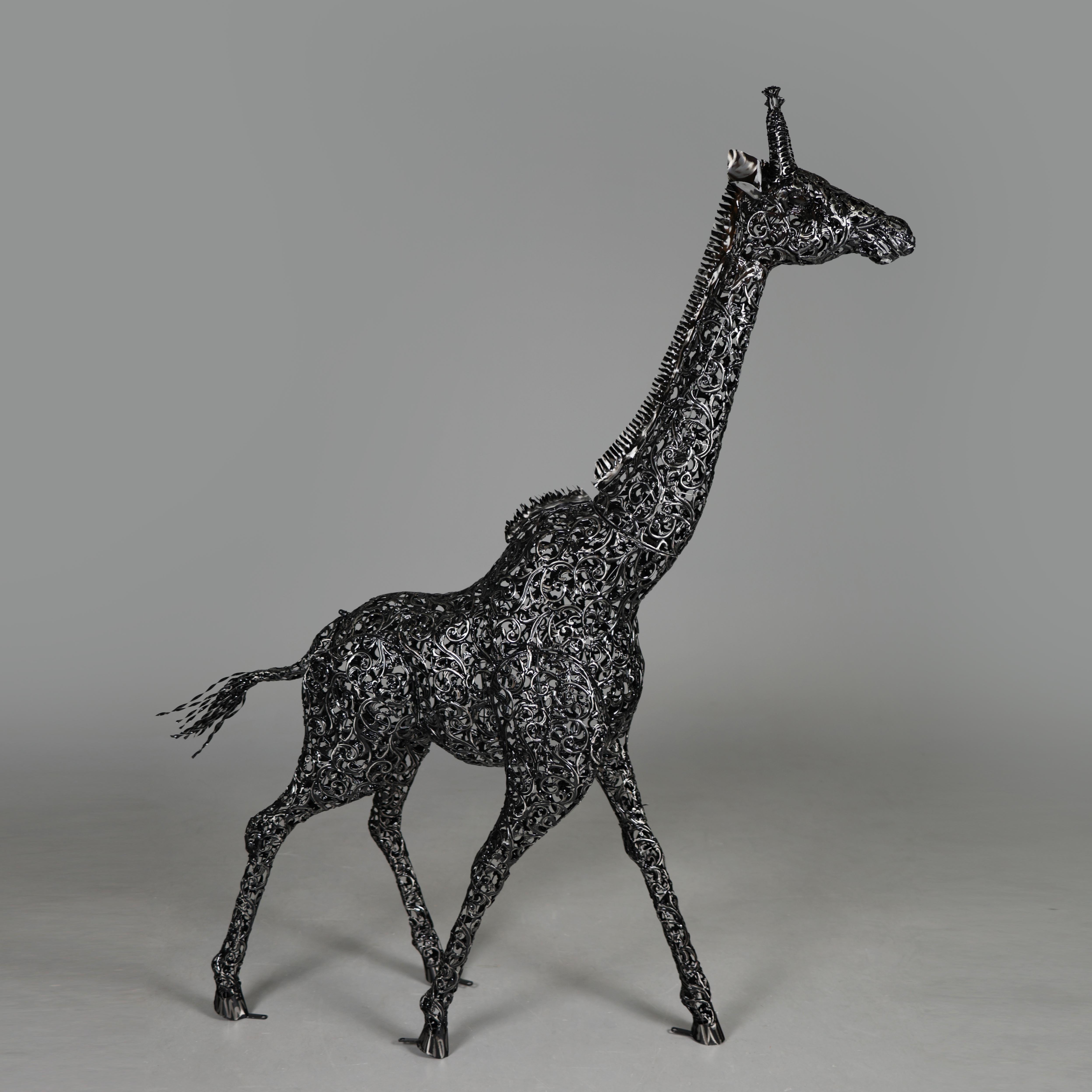 Contemporary School | SCULPTURAL GIRAFFE | MutualArt