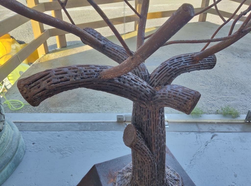 Sorin Labau | Iron Tree Sculpture - Escultura Árvore de Ferro | MutualArt