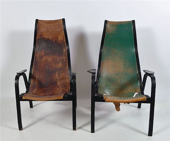 Yngve Ekstrom | Paire de fauteuils KURVA en bois noirci et cuir (1956 ...
