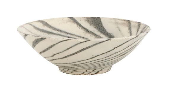 Matsui Kosei | Japanese Chawan tea bowl (Late 20th Century) | MutualArt