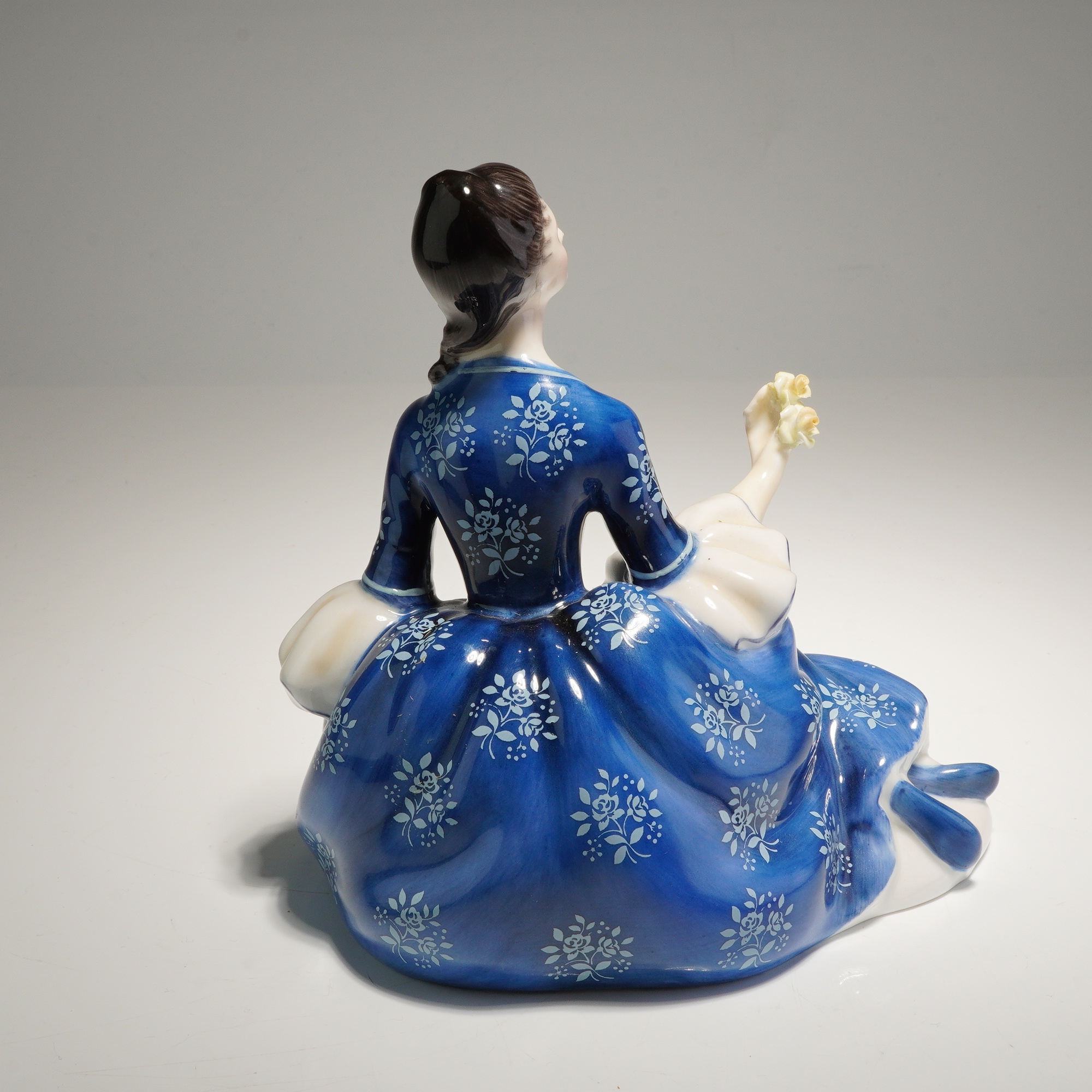 Royal Doulton | Rosalind HN2393 | MutualArt
