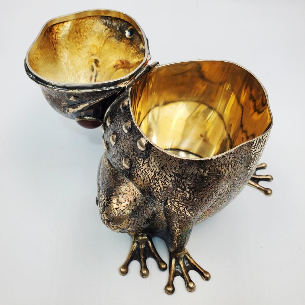 Mario Buccellati | Italian Silver Frog-Form Box (Circa 1960) | MutualArt