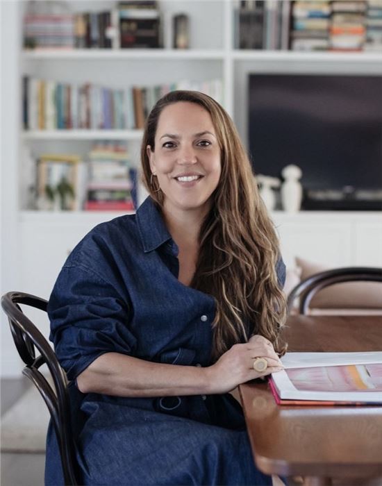 Clay: Finding Art in Contemporary Australian Ceramics